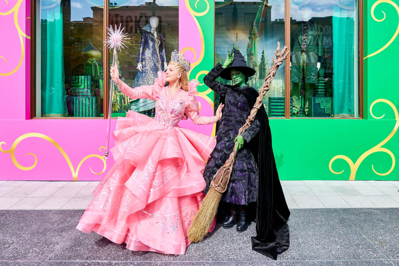 【USJ】2人の魔女に会えるのは日本でここだけ！『ウィキッド』グッズが豪華すぎ♪（写真 36/40） - mimot.(ミモット)