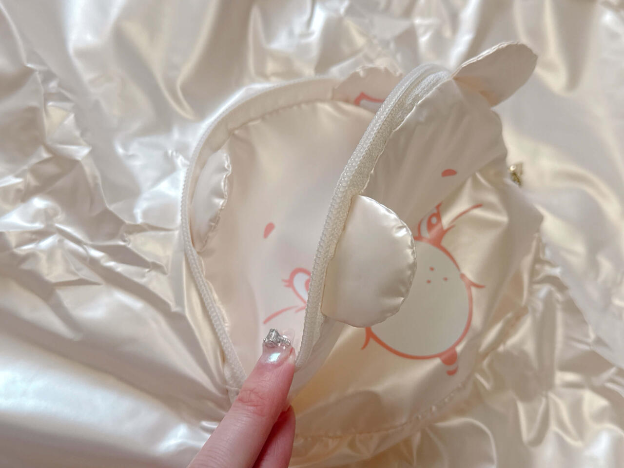 【ROPE' PICNIC】あの人気キャラとコラボした「バッグ」が大人かわいい！上品で光沢感もあってサイズ感もばっちり♪（写真 7/30） - mimot.(ミモット)