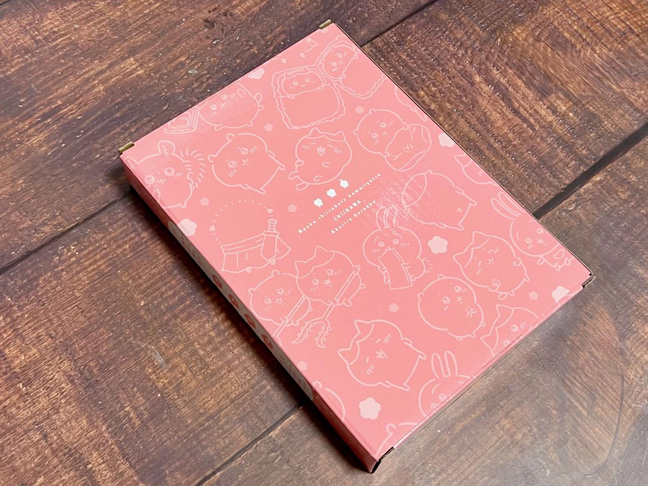 『ちいかわ』アニメBD＆DVD“豪華版”はフィギュアとかサインとか修正画とか、たまらない…！（開封レビュー）（写真 33/40） - mimot.(ミモット)