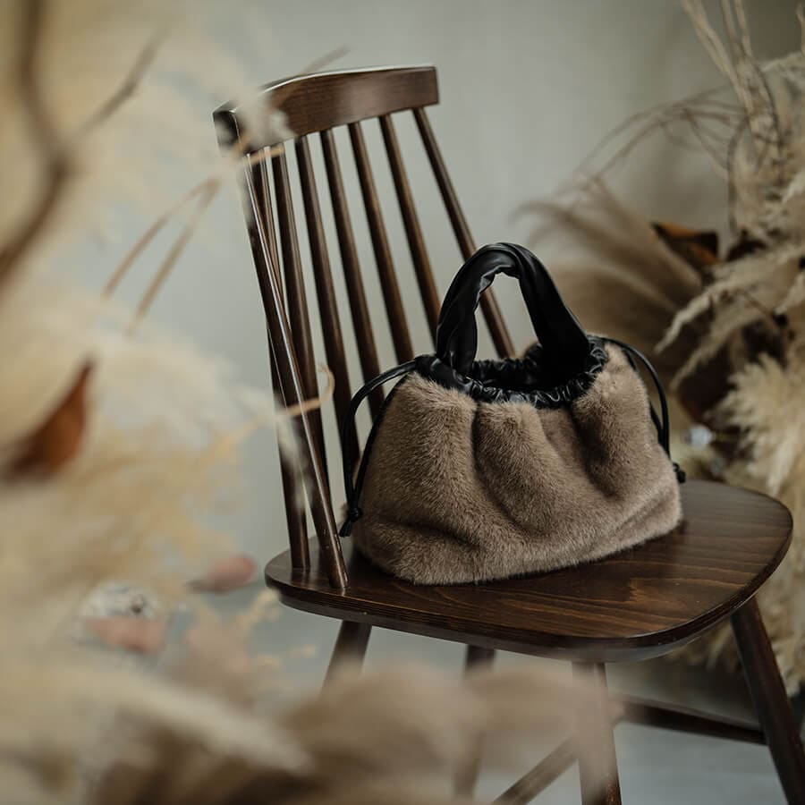 ヘイニのふわっふわ新作ファーバックが可愛い！収納力にも注目（写真 11/20） - mimot.(ミモット)