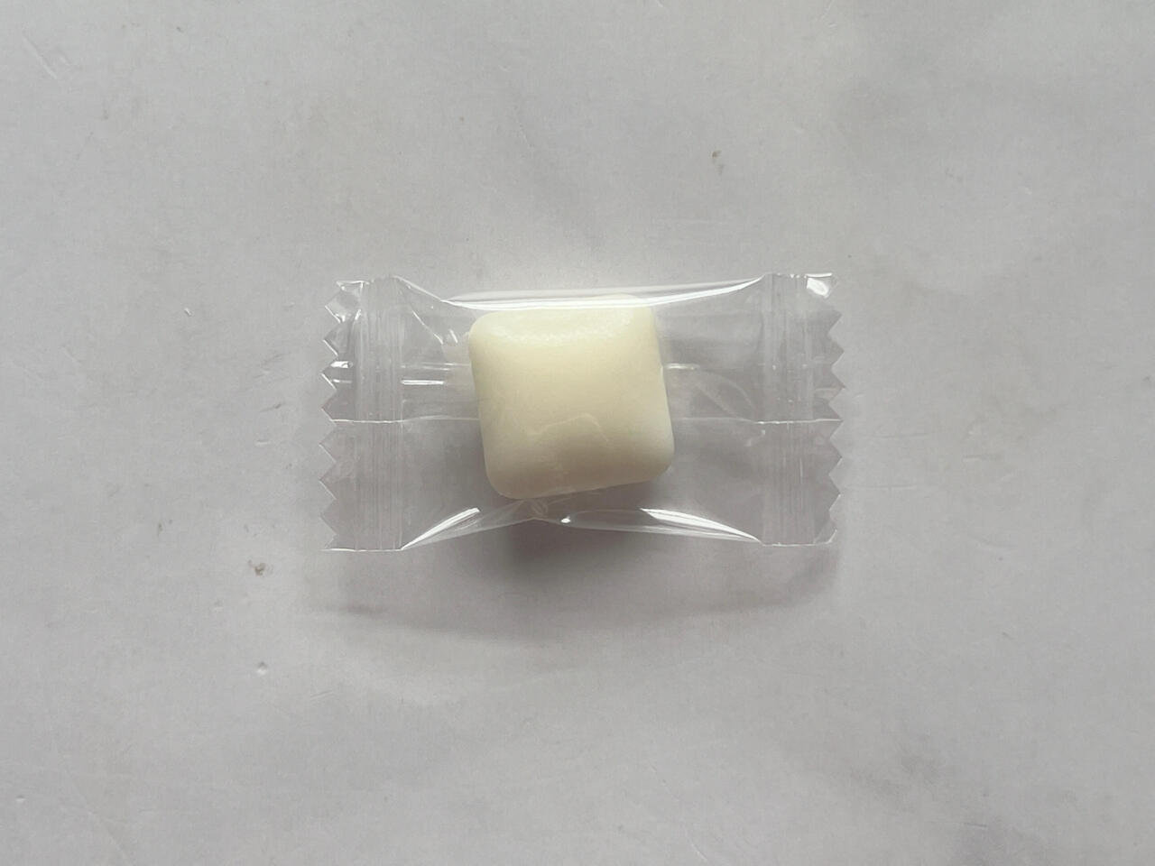 【ちいかわ】新作のロリポップチョコチャームが感動的！バッグやスマホにつけたいほどキュート♪（写真 20/52） - mimot.(ミモット)