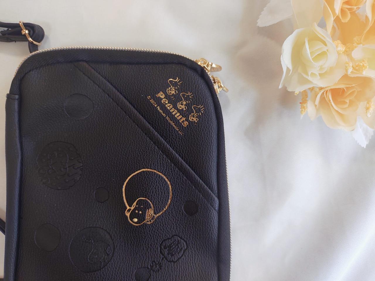 スヌーピーのシックな「スマホショルダー」縦横使えて便利！書店でも買えるよ♪（写真 6/25） - mimot.(ミモット)