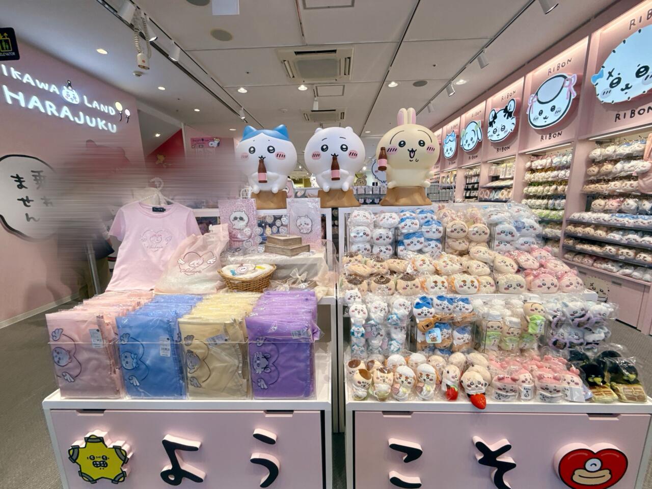 【ちいかわらんど原宿店リニューアル】かわいすぎ注意！マニアが選ぶ店内の見どころ＆新作グッズ♪（写真 4/82） - mimot.(ミモット)