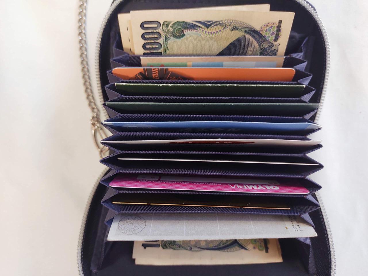 【MonoMaxの最新付録】バッキンガムベアの「ミニ財布」は機能的でシンプルおしゃれ！（写真 19/26） - mimot.(ミモット)