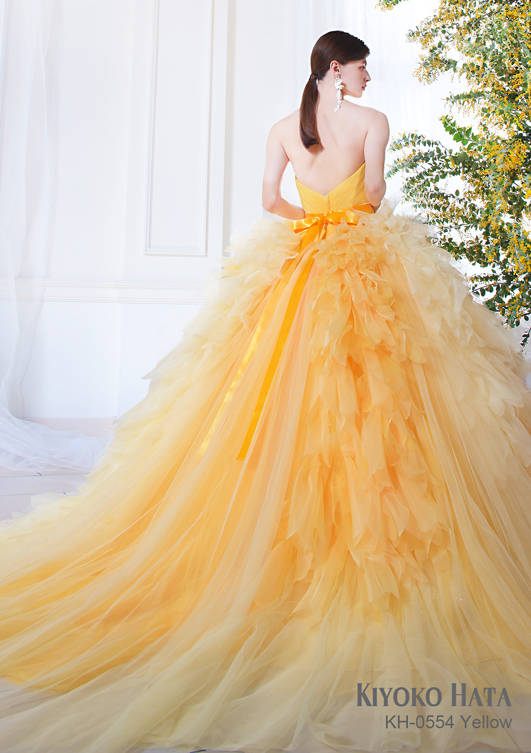 【新作ウェディングドレス】高貴な大人プリンセスに変身♪「KIYOKO HATA」美麗ドレス一挙紹介（写真 32/58） - mimot.(ミモット)