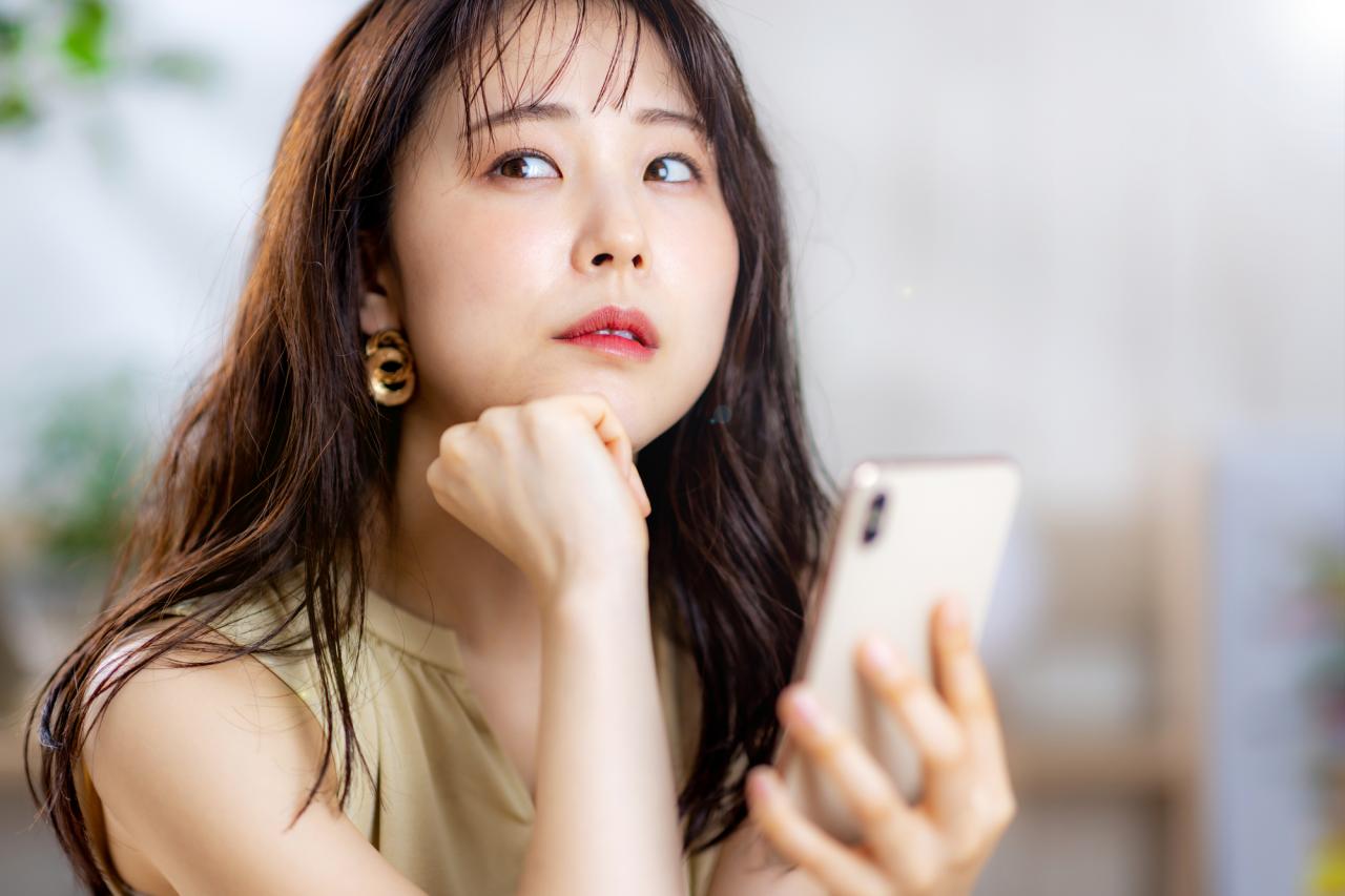 「LINE」を既読スルーしがちな男性の特徴＆脈ありか見分けるポイント（1/4） - mimot.(ミモット)