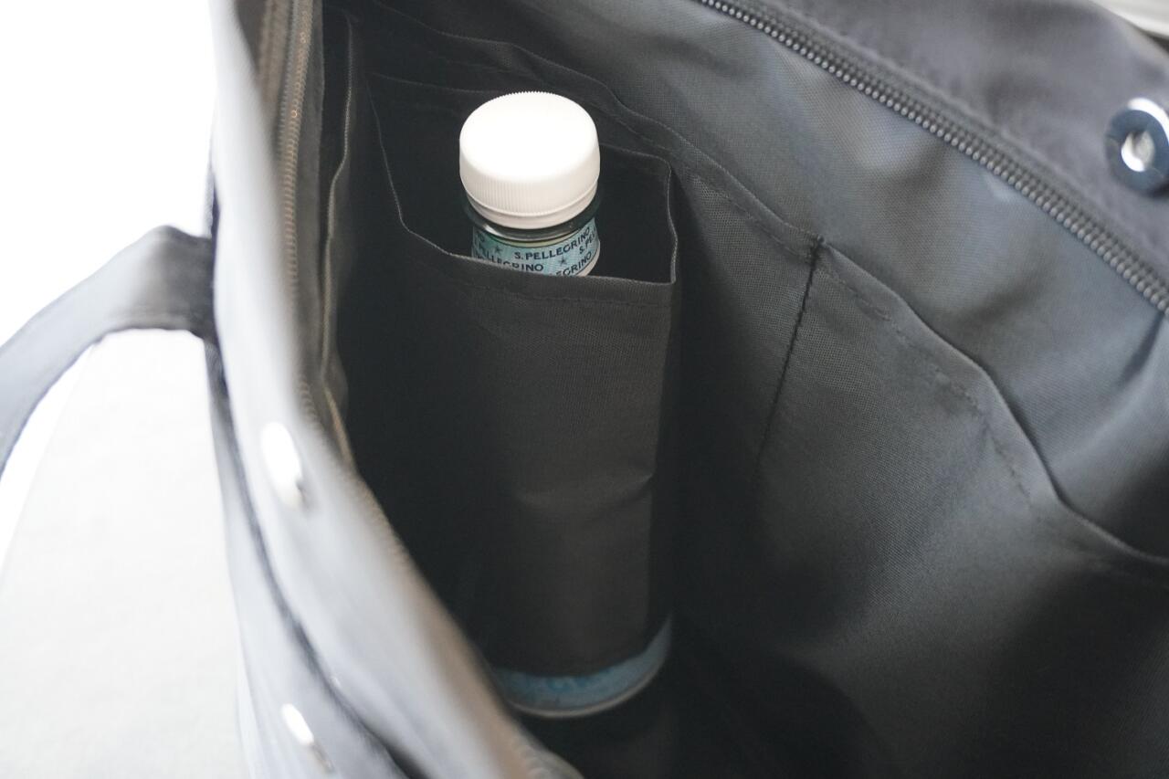 3COINSの「大容量トートバッグ」仕事用にも使えるよ！ポケット多めで機能的♪（写真 12/20） - mimot.(ミモット)