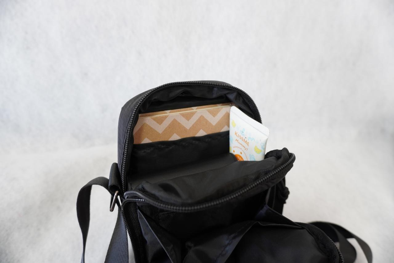 本屋さんで買えるシンプルおしゃれ「撥水ミニショルダー」機能的でめちゃ使える♪（写真 16/20） - mimot.(ミモット)