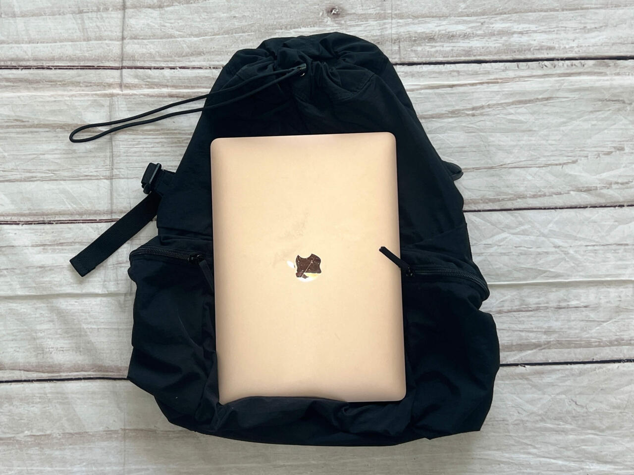 【GUの新作バックパック】大容量＆機能性も シンプルでめちゃくちゃ使い勝手いいよ！（写真 21/36） - mimot.(ミモット)