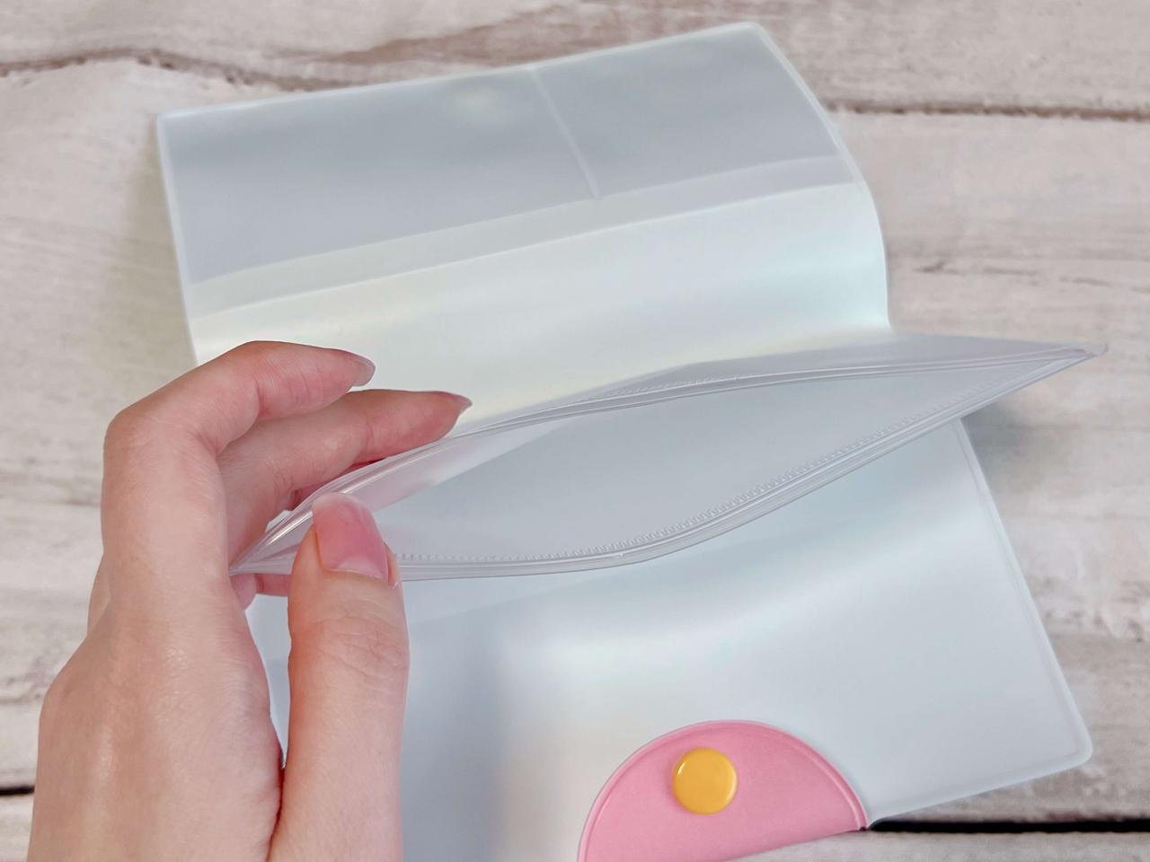 【ちいかわ×マツキヨ】コラボ第2弾のイチ推しは「マルチケース」お薬手帳を入れるのにピッタリ♪（写真 20/24） - mimot.(ミモット)