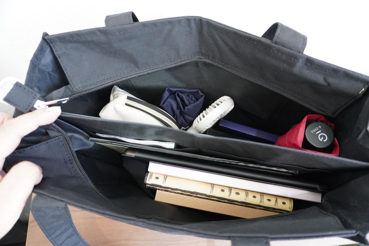 earth music&ecologyのトートバッグがめちゃ使える！シンプルだけど便利機能が盛りだくさん！（写真 21/23） - mimot.(ミモット)