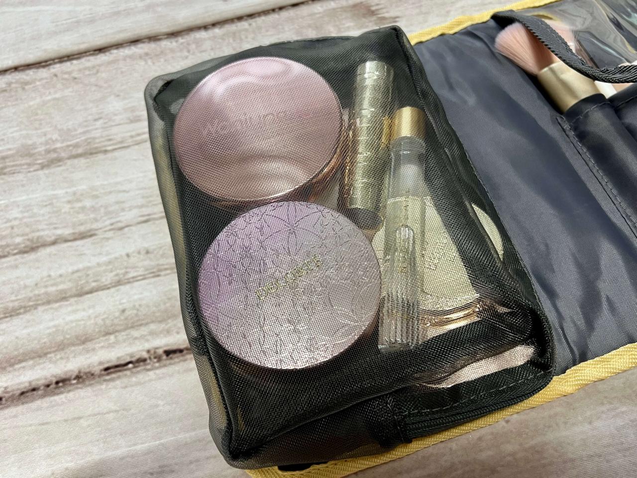 【PEANUTS×コンビニ限定付録】チャーリー・ブラウン「三つ折りポーチ」が可愛すぎる～！（写真 24/27） - mimot.(ミモット)