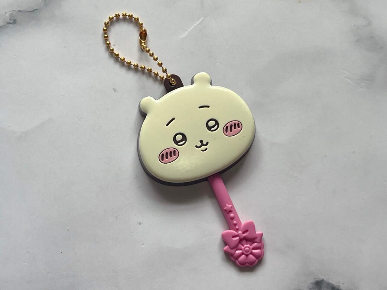 【ちいかわ】新作のロリポップチョコチャームが感動的！バッグやスマホにつけたいほどキュート♪（写真 21/52） - mimot.(ミモット)