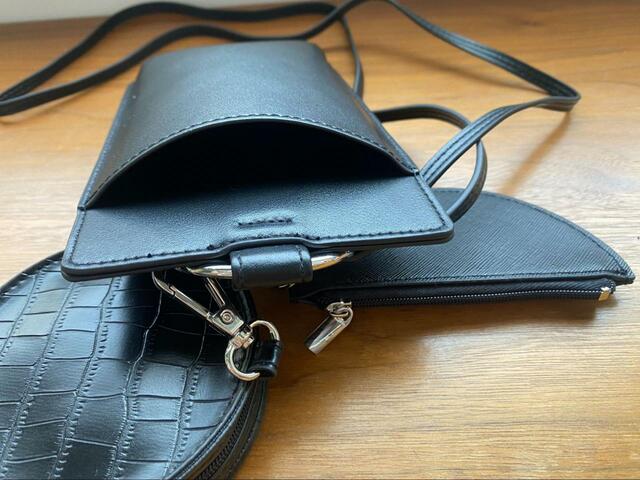 【GU】3つセットの「ショルダーポーチ」が優秀すぎだった♪（1/5） - mimot.(ミモット)