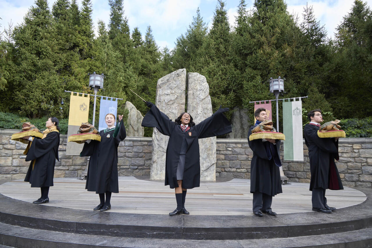 【ハリー・ポッター×USJ】5年ぶりのクリスマスショー開幕！限定グッズも見逃せない♪（写真 30/174） - mimot.(ミモット)