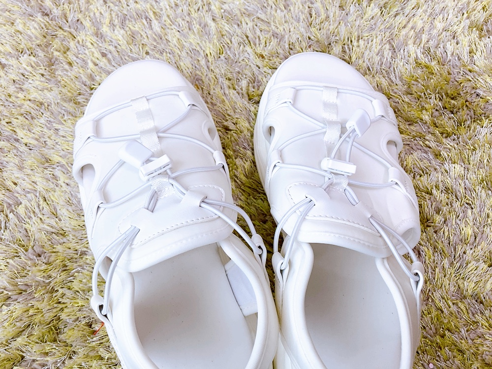 【ワークマン新作】「厚底サンダル」プチプラで高機能！2,000円ちょいで買えてネイルも映える♪（写真 4/23） - mimot.(ミモット)