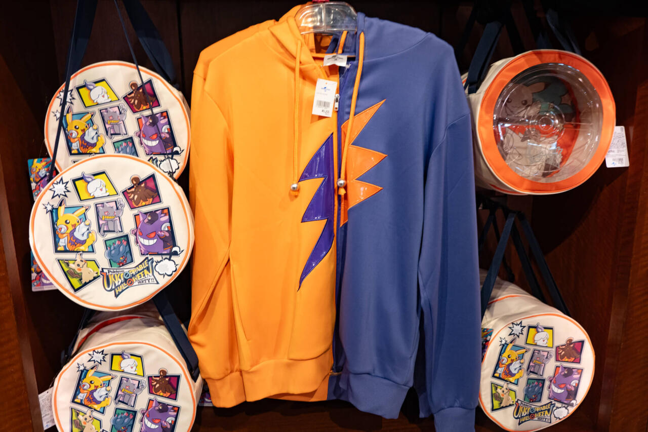 バッグやファッショングッズが大充実！【ポケモン×ハロウィーン】USJ限定グッズに注目♪（写真 17/79） - mimot.(ミモット)