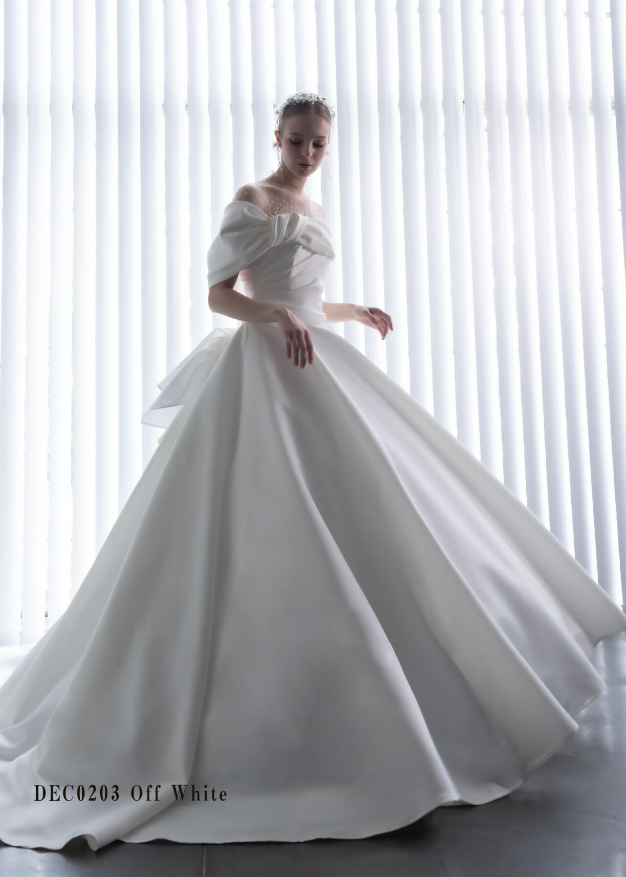 どんなシーンにも合う大人のヒロインドレスも♪人気3ブランドの「新作ウェディングドレス」360度どこから見ても完璧！（写真 12/152） - mimot.(ミモット)