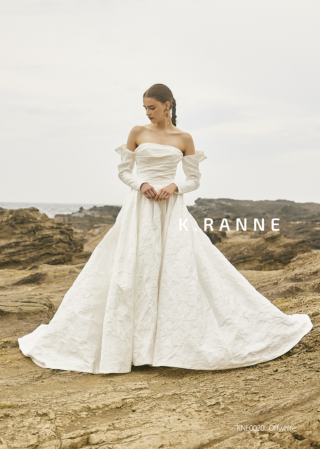 二の腕カバー＆スタイルアップもかなう「K.RANNEクランネ」新作ウェディングドレス（写真 17/47） - mimot.(ミモット)