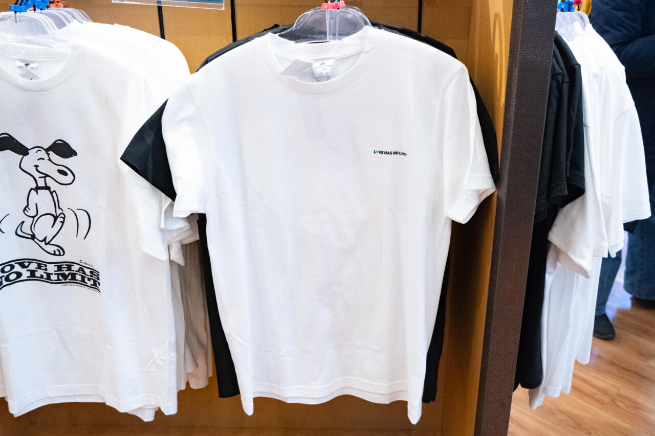 【USJ限定】スヌーピーとセサミストリートのパーカー＆Tシャツでたよ！チャリティグッズ一挙紹介♪（写真 14/76） - mimot.(ミモット)