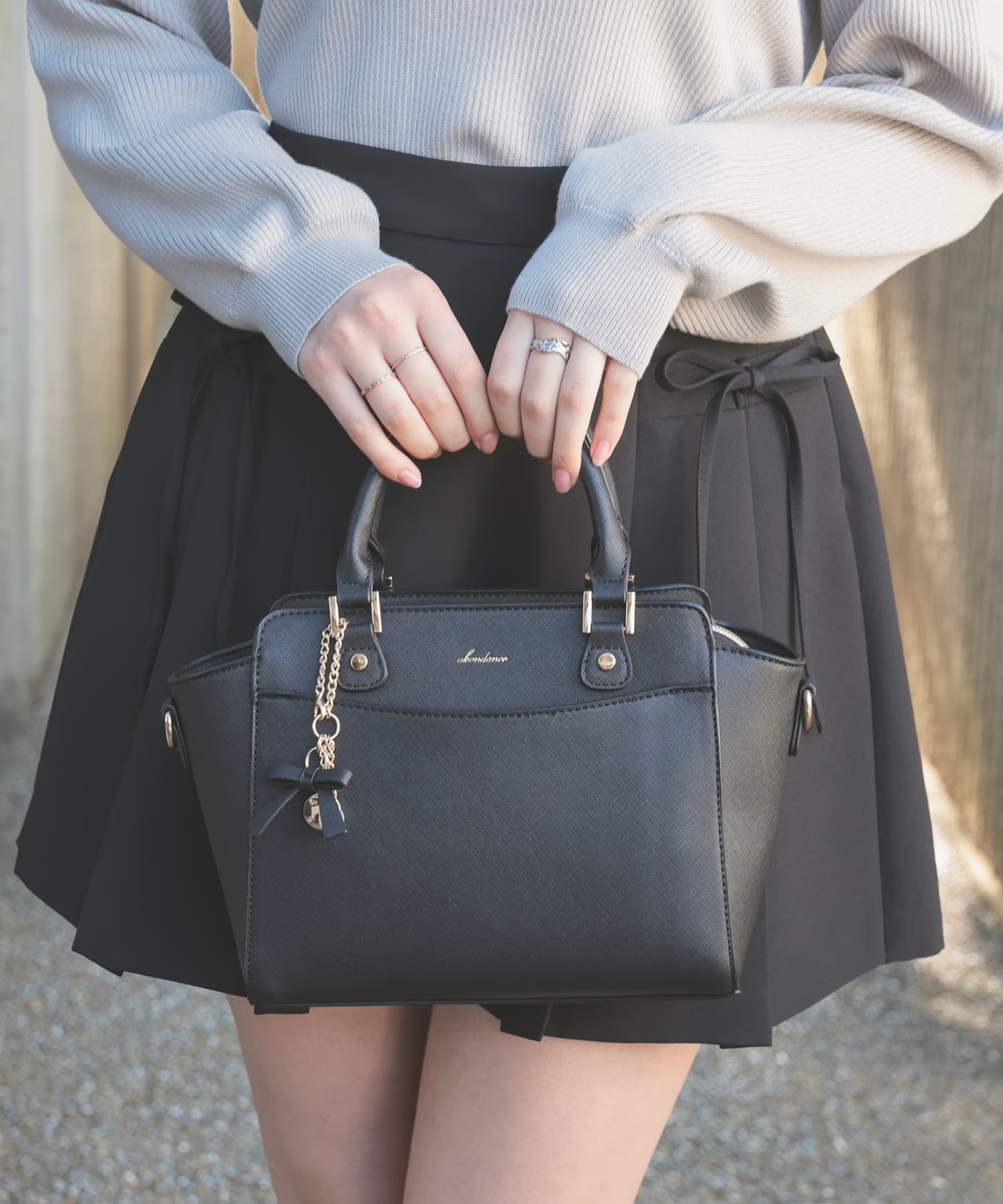 【ハニーズ】ミニバッグから通勤通学まで♪キュート＆実用的なバッグ10選（1/3） - mimot.(ミモット)