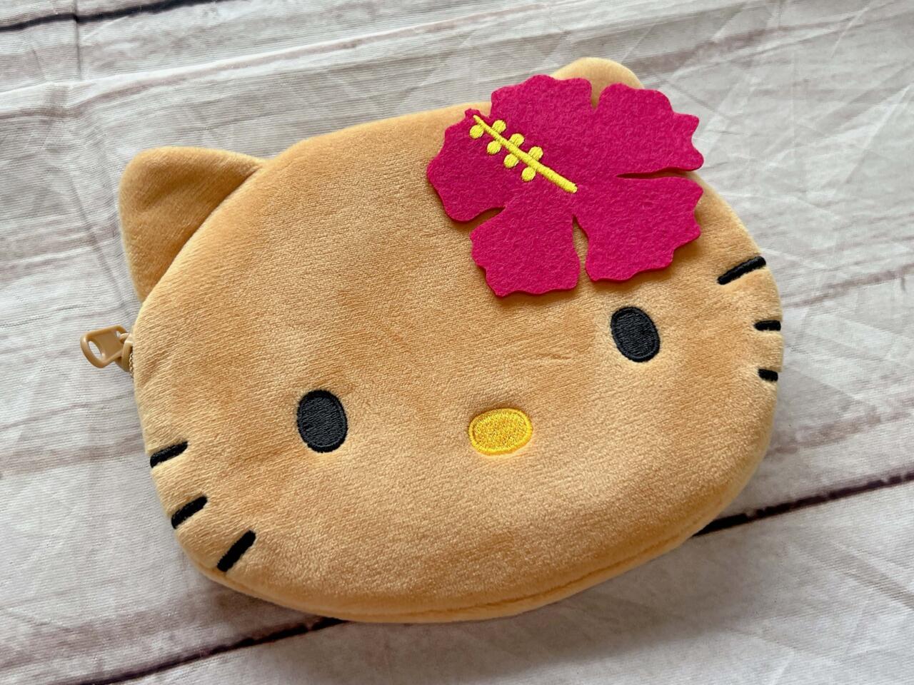 ハローキティの激かわすぎる限定付録「ふわふわポーチ＆チャーム」開封レビュー（写真 6/29） - mimot.(ミモット)