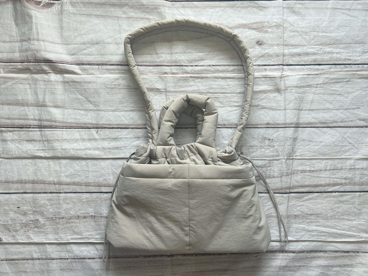 GU新作「ふわふわパフバッグ」軽くて大容量！2Way＆シルエット調整もできちゃうよ♪（写真 9/36） - mimot.(ミモット)