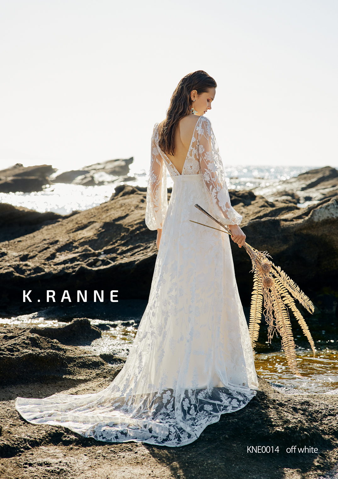 上級おしゃれ花嫁に♪ 人と被らないセンス溢れる「K.RANNE クランネ」新作ウェディングドレス（写真 14/40） - mimot.(ミモット)