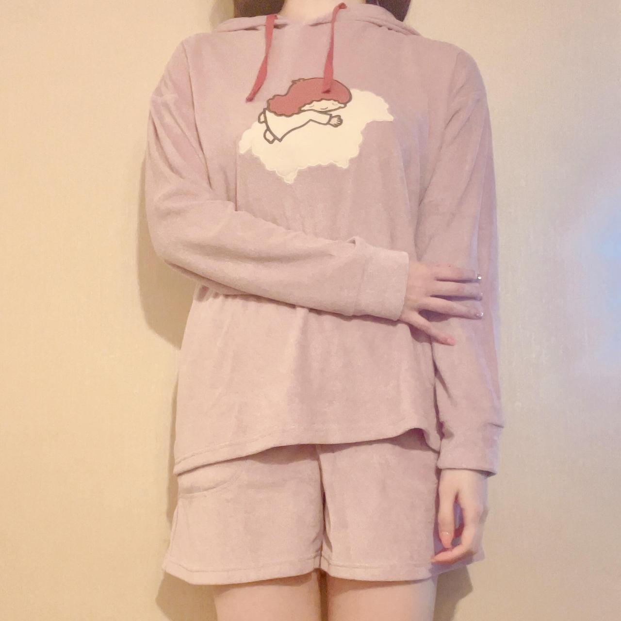 【GU×キキララ】滑らかな肌触り＆レトロかわいい「ルームウェア」にオトナ女子悶絶！（写真 15/17） - mimot.(ミモット)