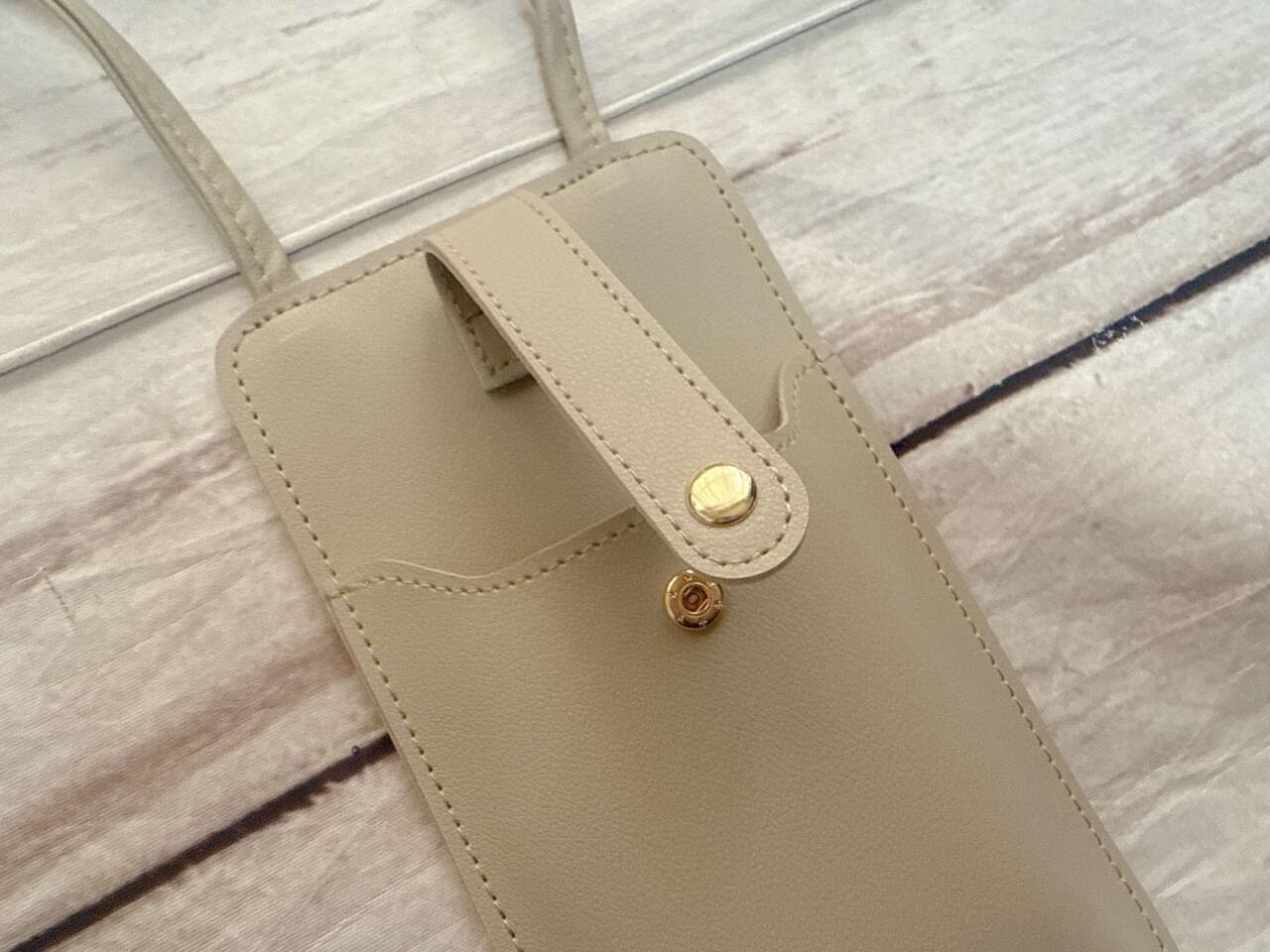 【雑誌付録】ミッフィーのスマホも入る「トリプルショルダーポシェット」が大人かわいい♪（写真 9/30） - mimot.(ミモット)