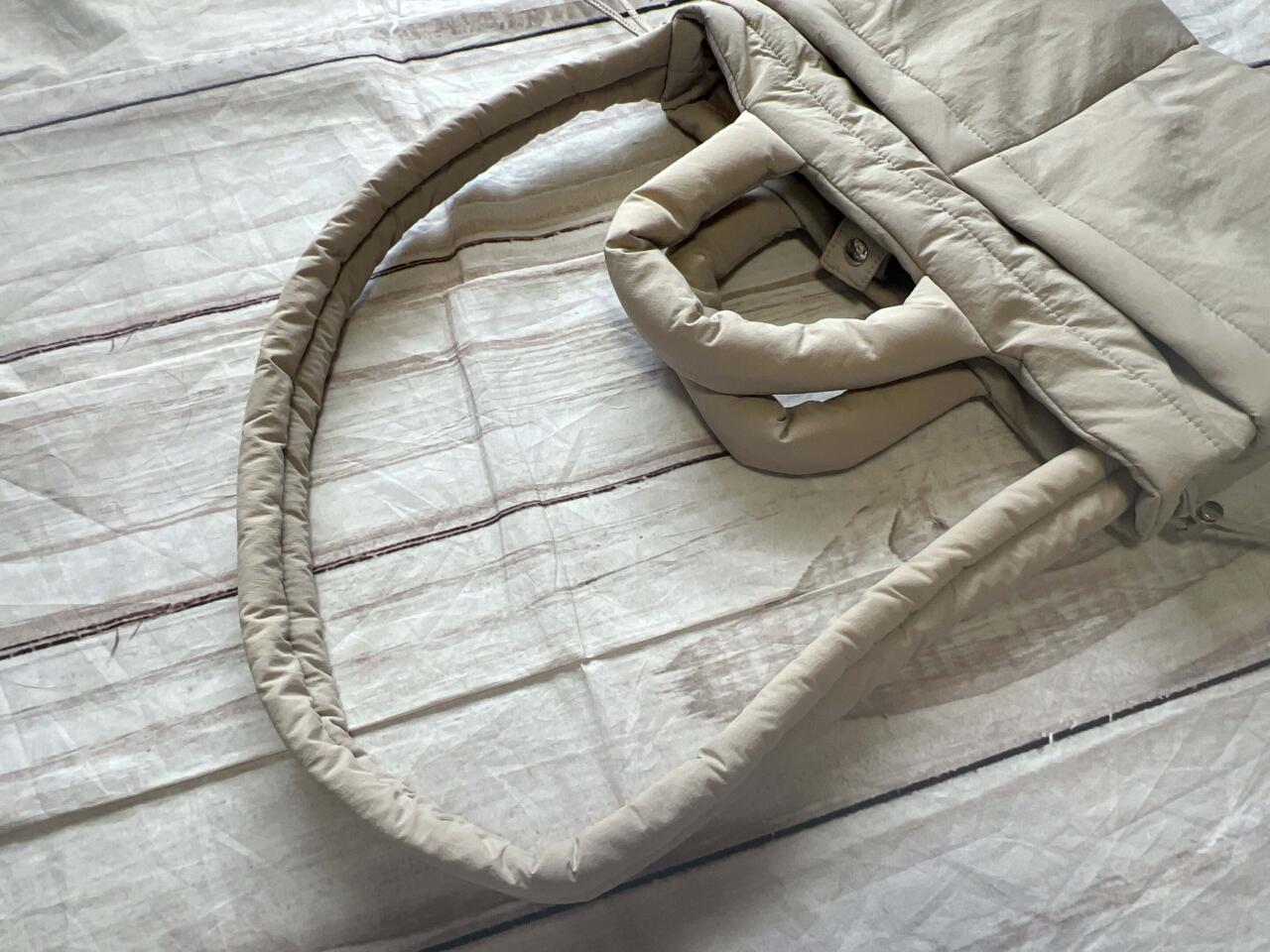 GU新作「ふわふわパフバッグ」軽くて大容量！2Way＆シルエット調整もできちゃうよ♪（写真 11/36） - mimot.(ミモット)