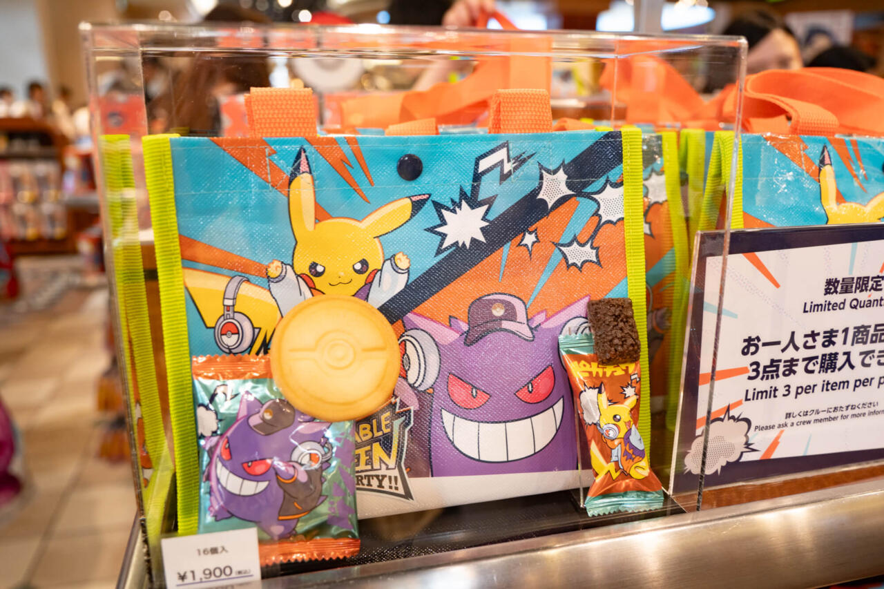 バッグやファッショングッズが大充実！【ポケモン×ハロウィーン】USJ限定グッズに注目♪（写真 37/79） - mimot.(ミモット)