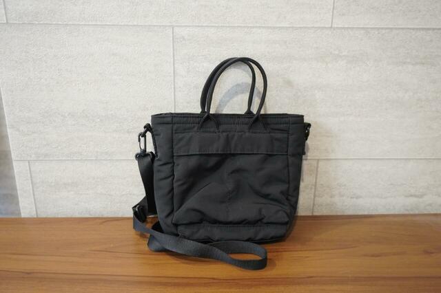 【UNIQLO】あの大人気バッグのミニサイズ版がちょうど良いサイズ感で便利すぎた！（1/3） - mimot.(ミモット)