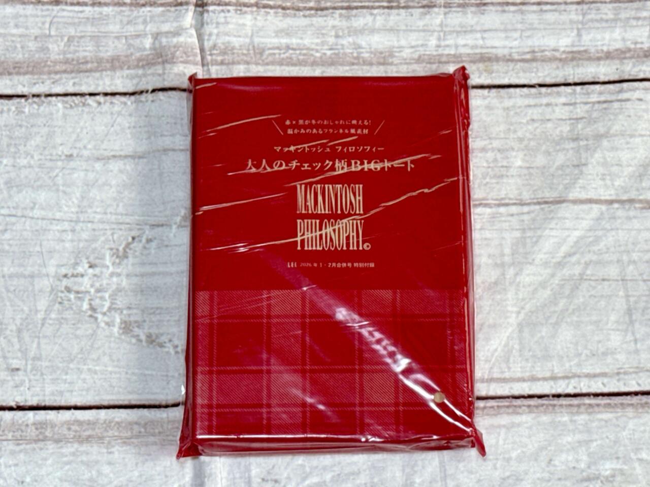 特別付録マッキントッシュの「チェック柄トート」は2Lペットボトル3本収納の大容量が魅力！（写真 2/25） - mimot.(ミモット)