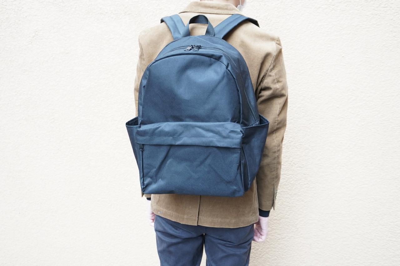 A4余裕でPCも入る大容量リュックが書店で買える！見た目シンプルで中は工夫がいっぱい♪（写真 19/20） - mimot.(ミモット)