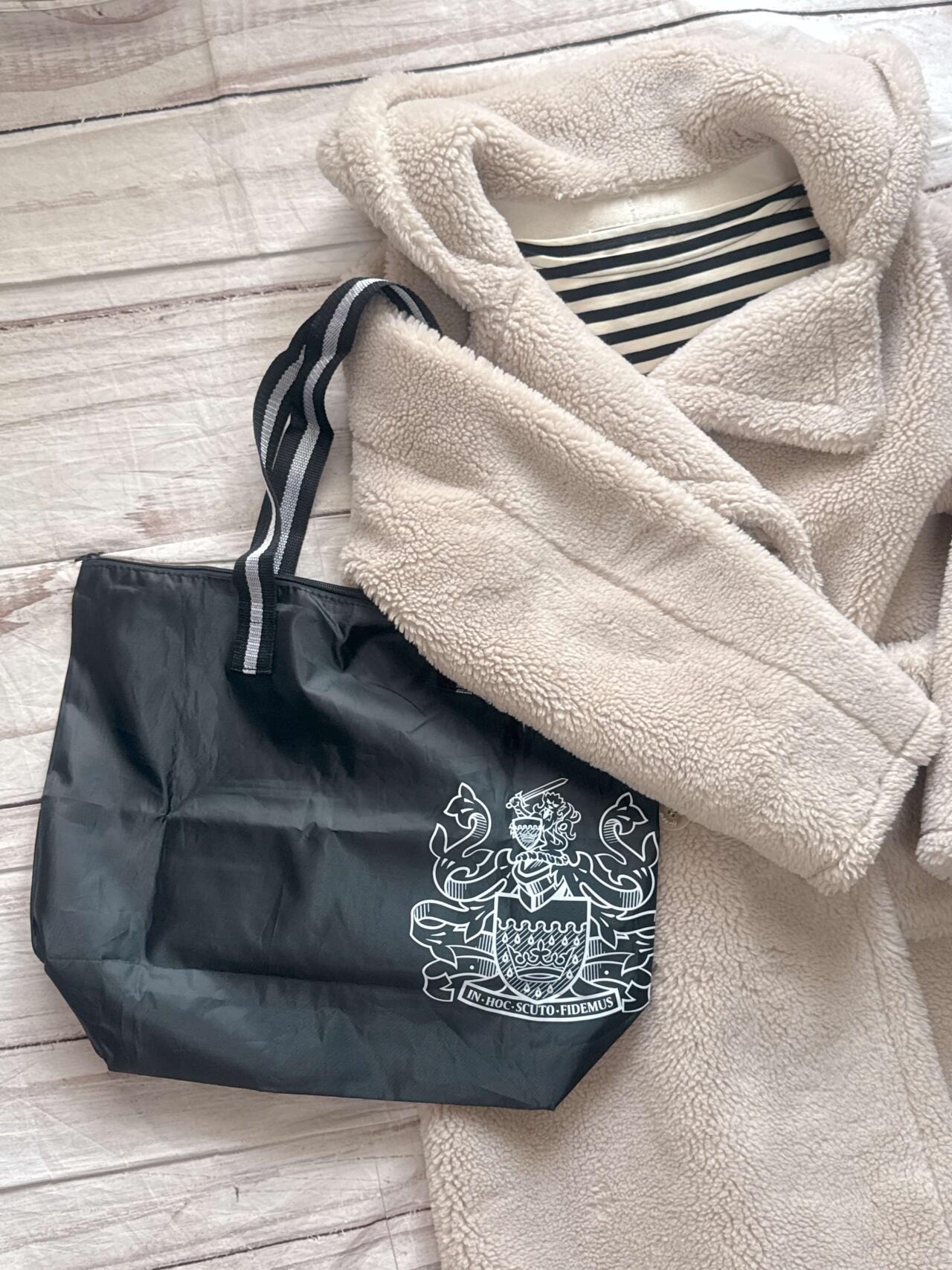 Aquascutumのおしゃれな大容量バッグが付録に！コンパクトに持ち運べて便利♪（写真 29/30） - mimot.(ミモット)