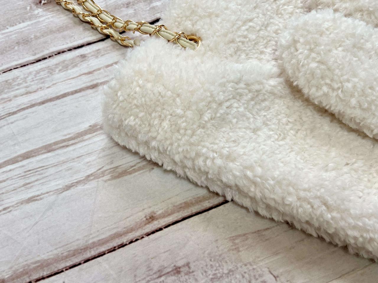 可愛すぎて完売続出！ミッフィーのおしゃれボアトートは完璧で一軍バッグ確定♪（写真 5/29） - mimot.(ミモット)