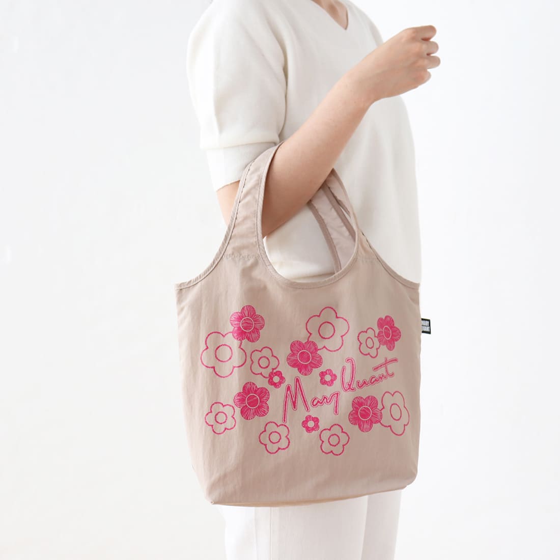【マリークヮント】まるで刺繍のようなエコバッグ見つけた！最高にかわいくて便利そう♪ - mimot.(ミモット)