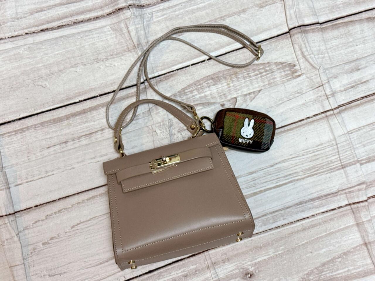 しまむらのミッフィー新作が上品おしゃれ♪ハリスツイードコラボの日常使いにおすすめ2選！（写真 13/26） - mimot.(ミモット)