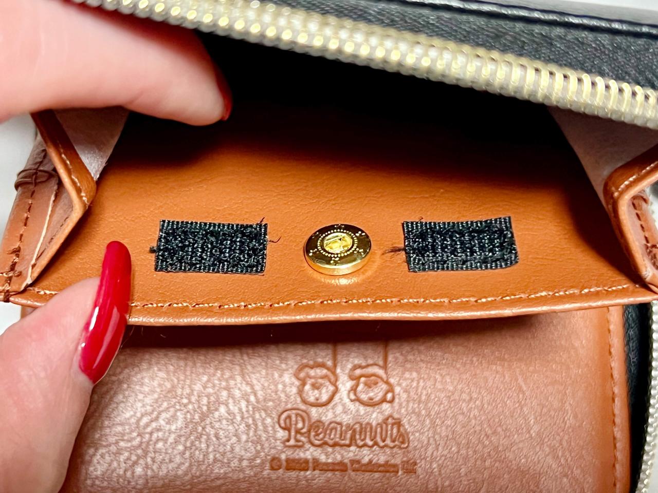 高級感あるスヌーピーのコンパクト財布がコンビニで買えるよ！細部までオシャレ♪（写真 24/30） - mimot.(ミモット)