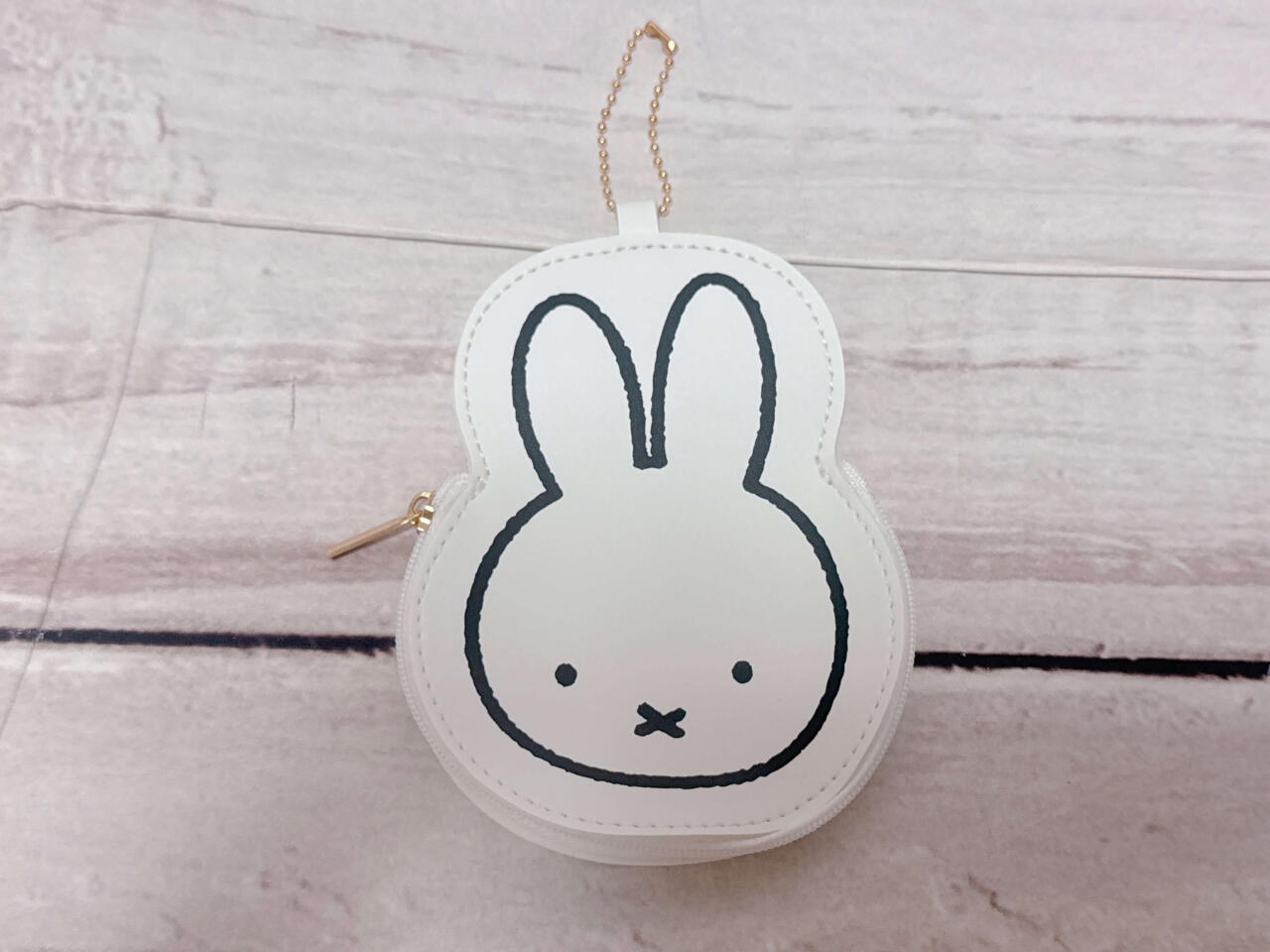 激カワすぎる【ミッフィー付録】でるよ！便利な「ポーチ4点」と「大容量トート＆チャームポーチ」の2種類♪（写真 27/31） - mimot.(ミモット)