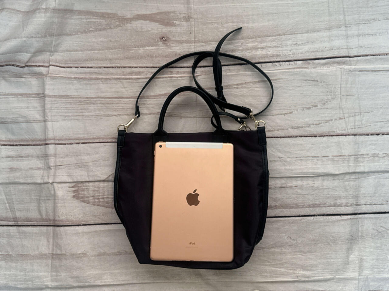 【しまむら】新作コラボ「バッグ」がすごい！チャームポーチ付き＆軽量で実用性も抜群♪（写真 26/40） - mimot.(ミモット)