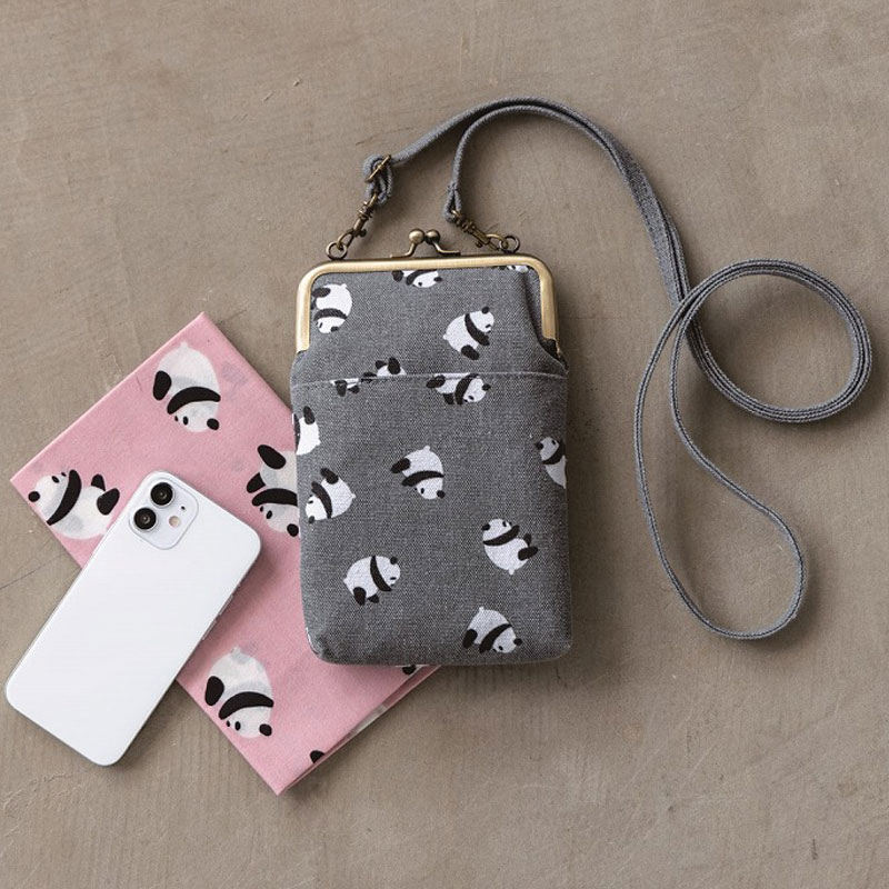 ころころパンダが可愛い！京都の手ぬぐいの老舗からキュートながま口「スマホショルダー」が登場（写真 1/7） - mimot.(ミモット)