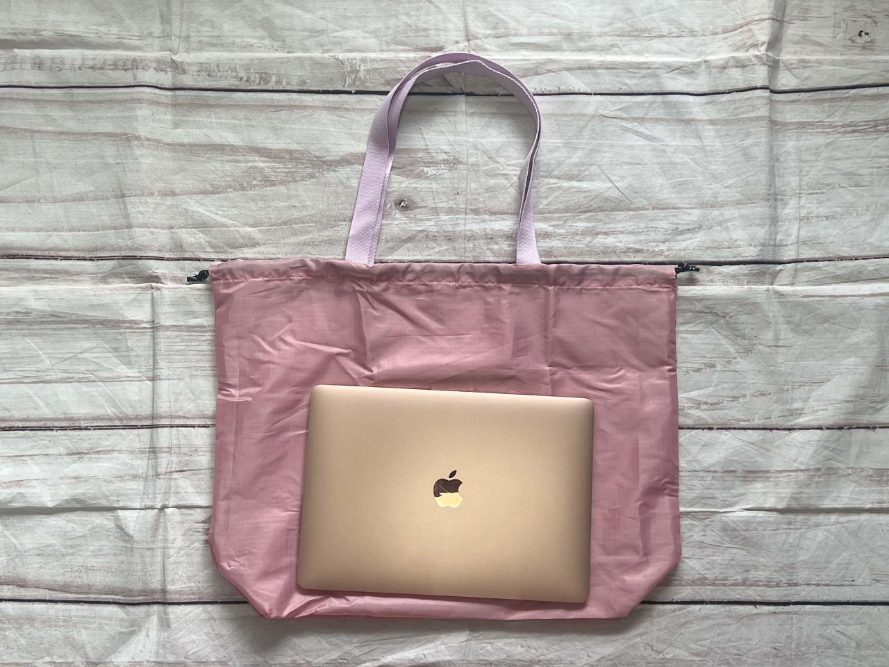 発売前から大人気！【sweet×コールマン付録】ピンクな「撥水ビッグトートバッグ」が優秀すぎる…!!（写真 20/29） - mimot.(ミモット)