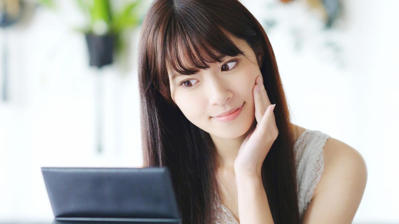 顔のテカりを抑えるパーフェクトケア！鼻やおでこもサラつや肌に！（1/3） - mimot.(ミモット)