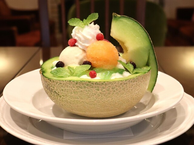 これ絶対食べるべき…！【ロイヤルホスト】の「メロンデザート」“神クオリティ4種”実食レポ（写真 13/20） - mimot.(ミモット)