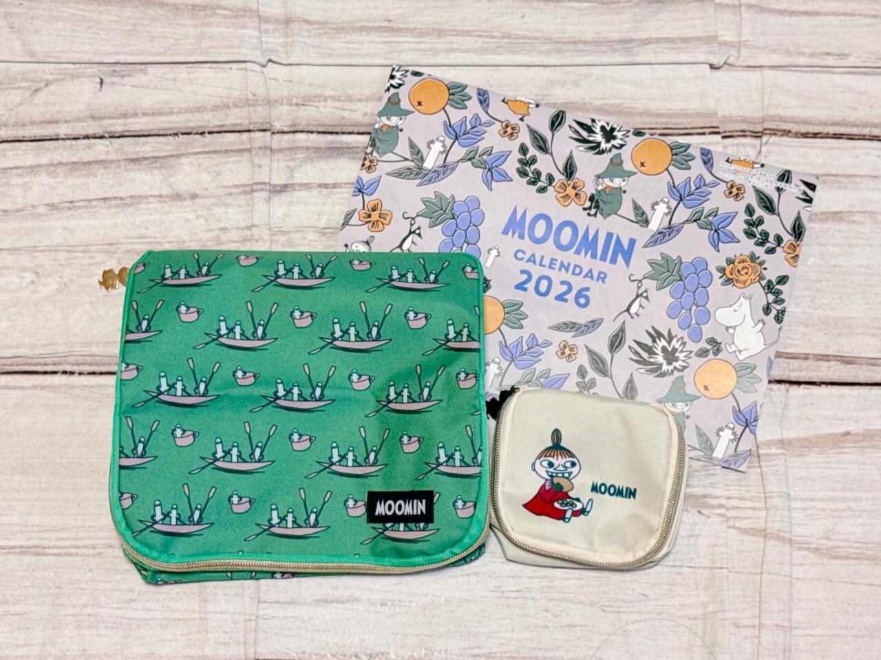 MOOMINの豪華付録3点セットがすごい！ムーミン＆リトルミイの収納マルチポーチと2026年カレンダーでたよ♪（写真 4/32） - mimot.(ミモット)
