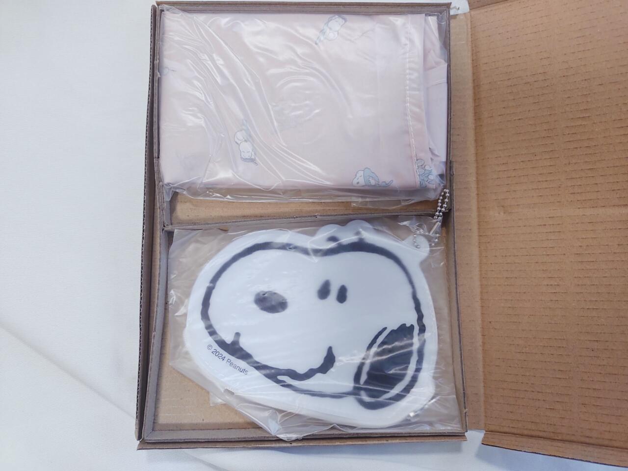 ゼクシィ最新号の付録は「スヌーピーのエコバッグ＆ポーチ」絶妙なサイズ感で便利～♪（写真 4/37） - mimot.(ミモット)