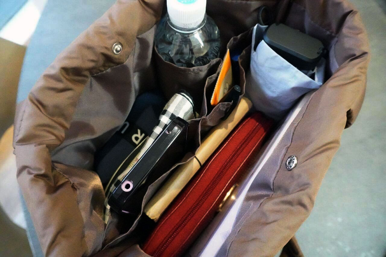 ローソン限定【BAYFLOWの新作バッグ】5ポケット＆仕切り付きはやっぱり使いやすい♪（1/2） - mimot.(ミモット)