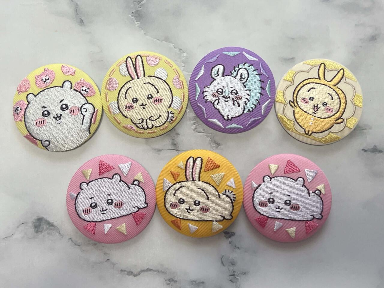 【ちいかわ】新作の食玩「刺繍缶バッジビスケット」めちゃくちゃかわいい！なのに悲劇が…！！（写真 25/43） - mimot.(ミモット)